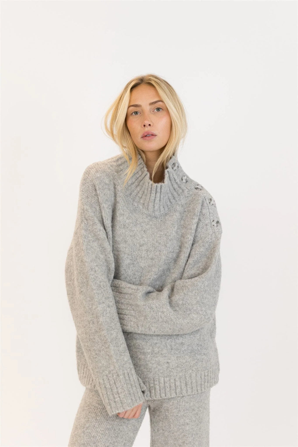 Gant Luxe Mockneck in Heather Grey – Krush Clothing Boutique